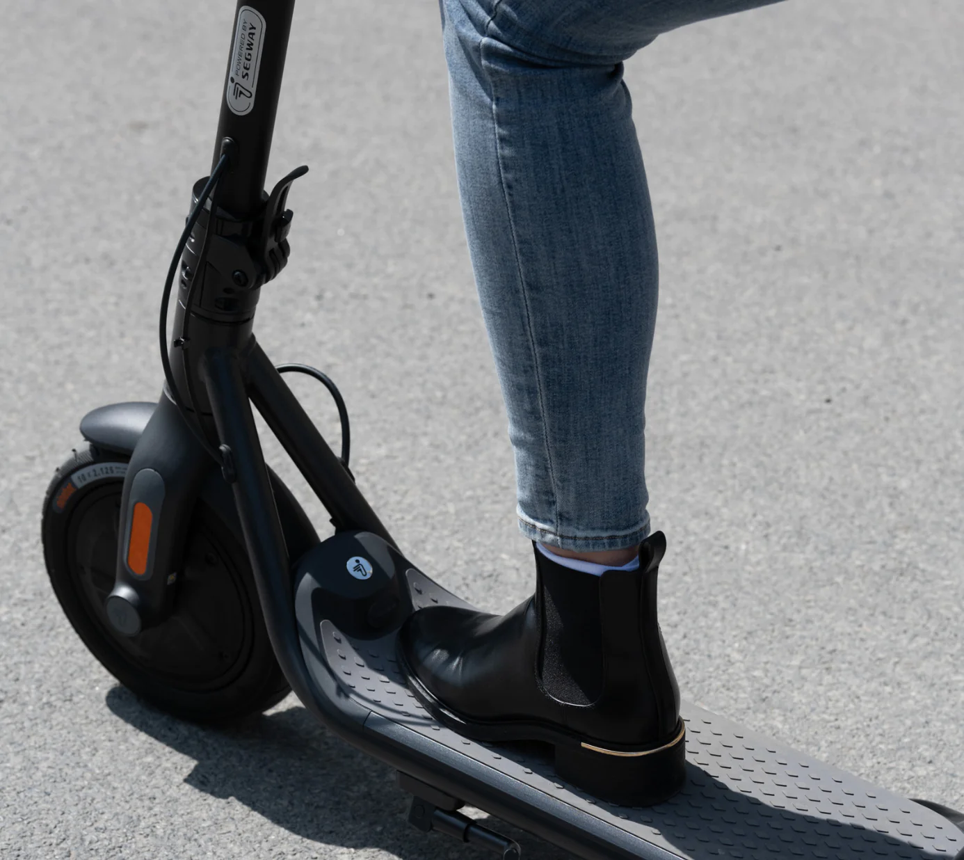 Segway Ninebot F30: Skuter Listrik Kompak dengan Performa Tinggi dan ...