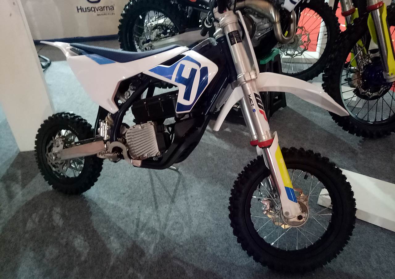 Husqvarna EE 5, Motor Listrik Trail Keren dari Benua Eropa - Gaspol