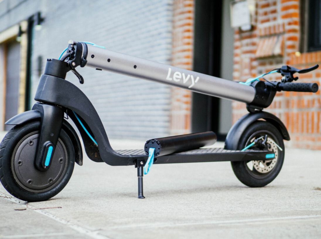 Mana Yang Lebih Baik : Xiaomi Mi M365 Atau Levy Electric Scooter - Gaspol