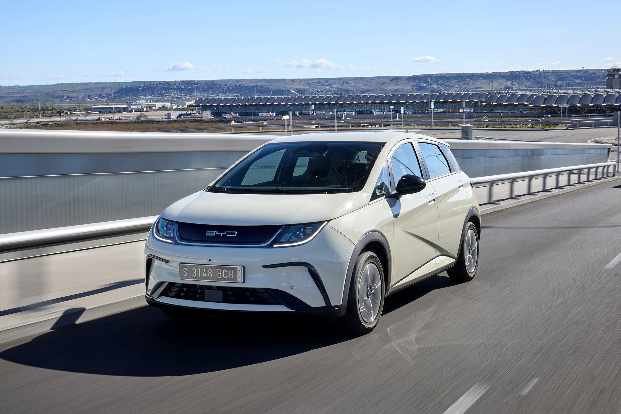 Ketahui Spek dan Fitur BYD Dolphin Yang Akan Segera Hadir di Indonesia ...