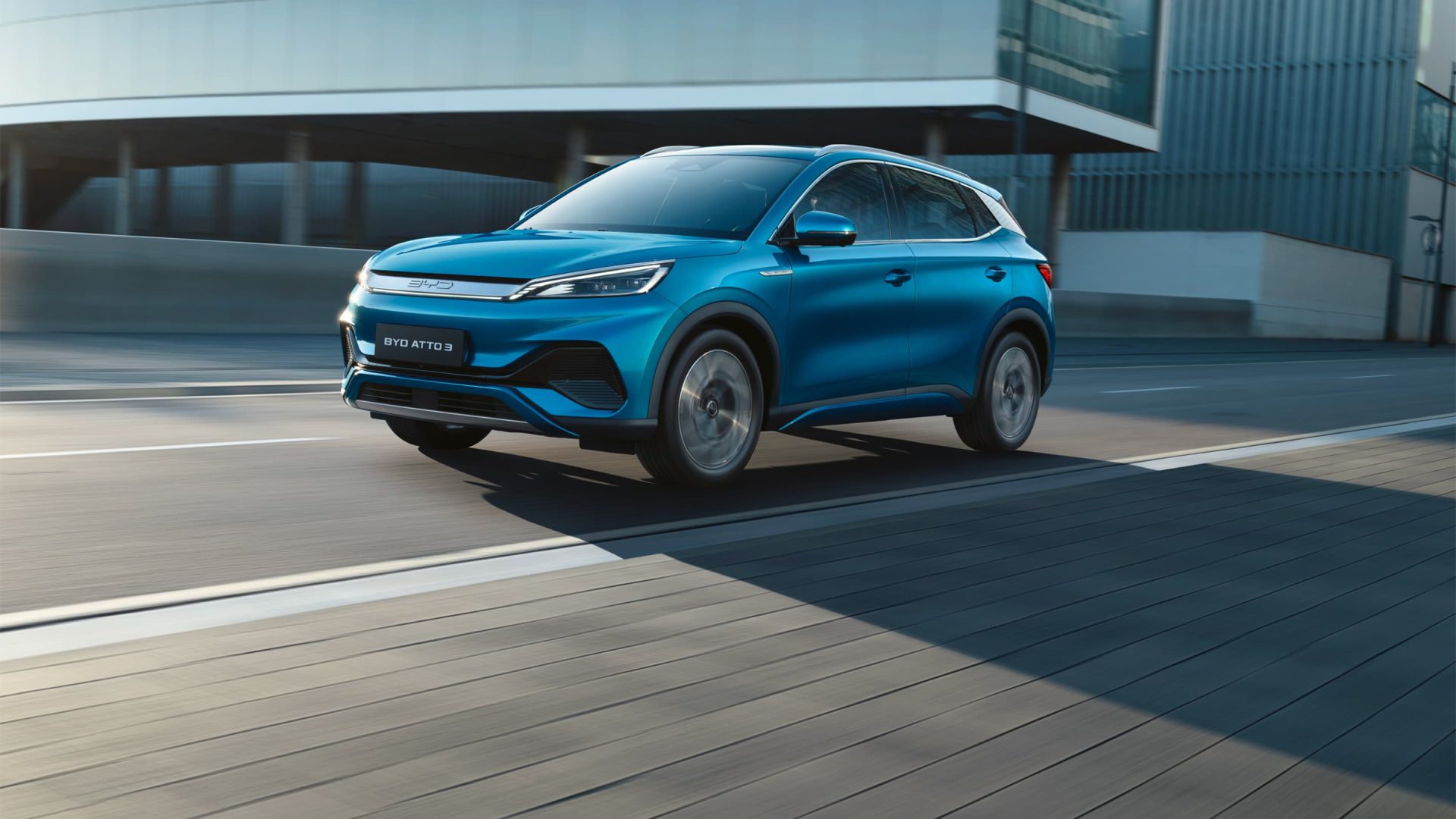 Melihat Lebih Dekat Mobil Listrik BYD yang Diluncurkan di IIMS 2024 ...