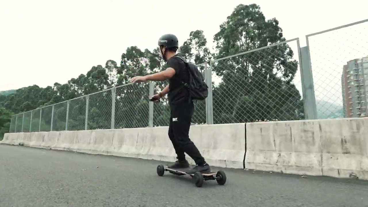 Hindari Hal-Hal Ini Jika Kalian Membeli Skateboard Listrik - Gaspol